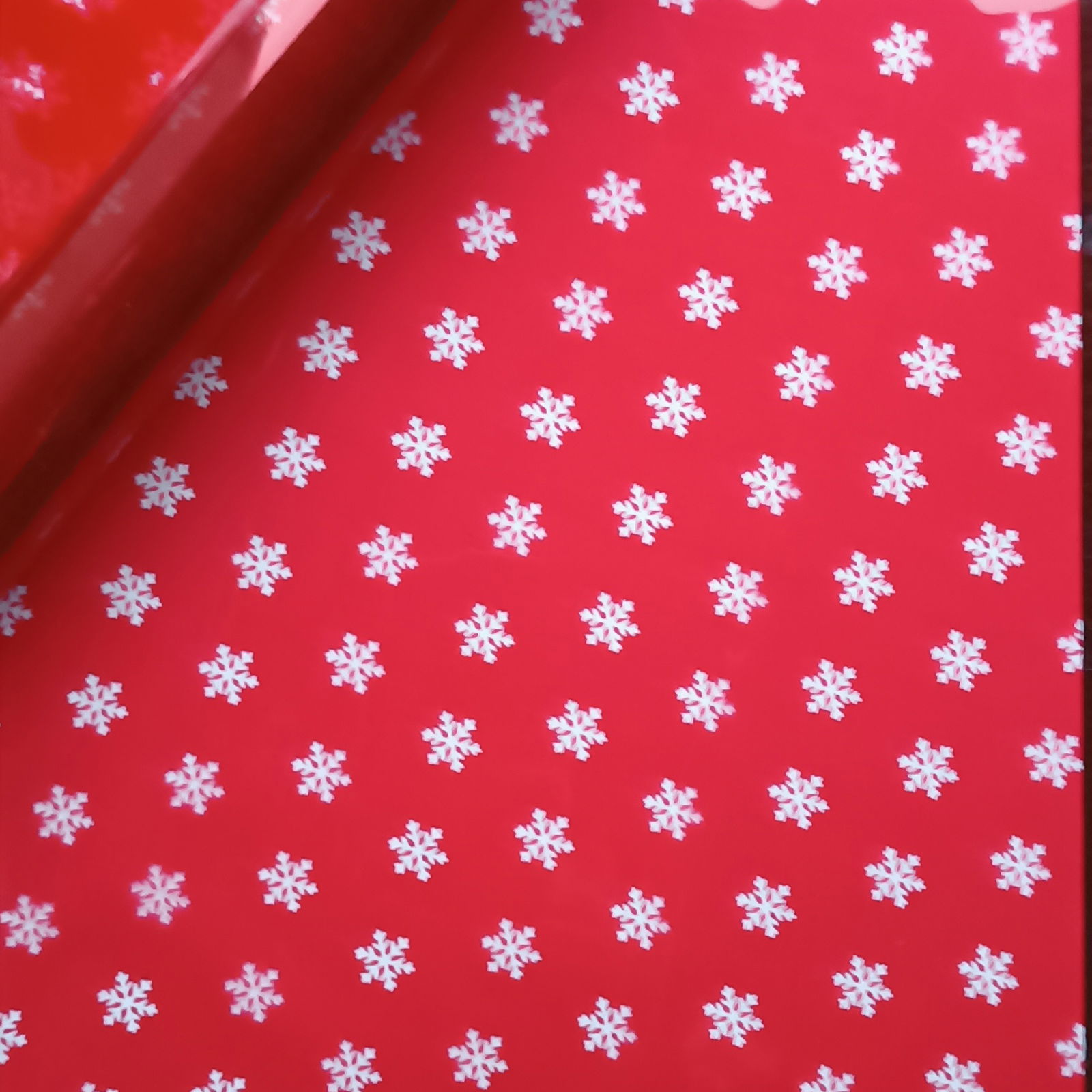 Kalėdinis dovanų pakavimo popierius, permatomas - ermitazas.lt