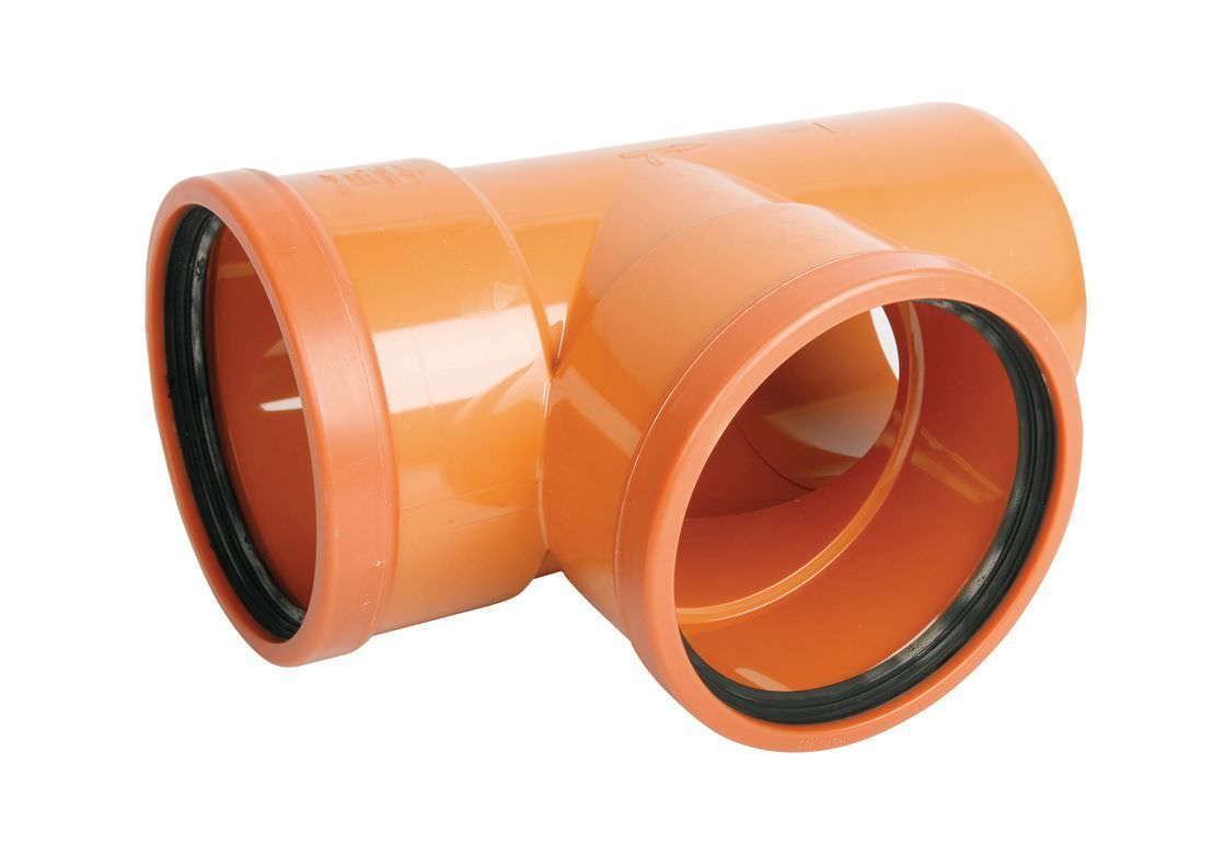 PVC lauko kanalizacijos trišakis WAVIN DN110 x 110 x 90° - ermitazas.lt